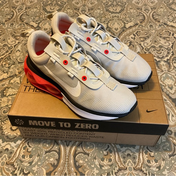 Nike | Shoes | Mint Nike Air Max 22 Light Bone Sneakers Womens Sz 9 ...